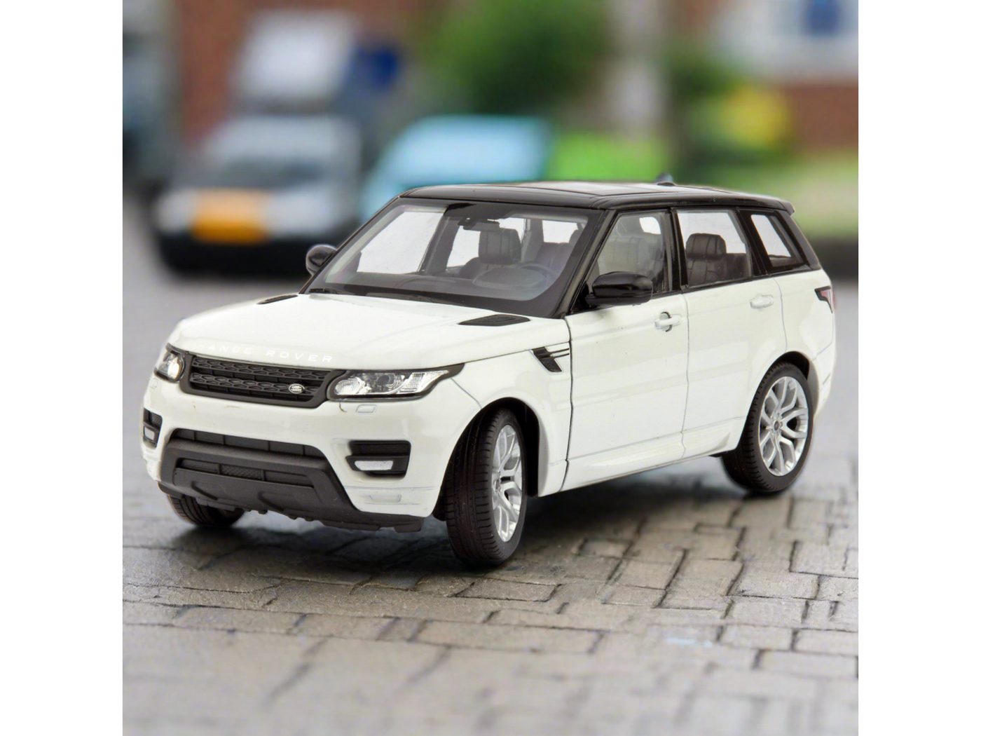 Range Rover Sport weiß Maßstab 1:24